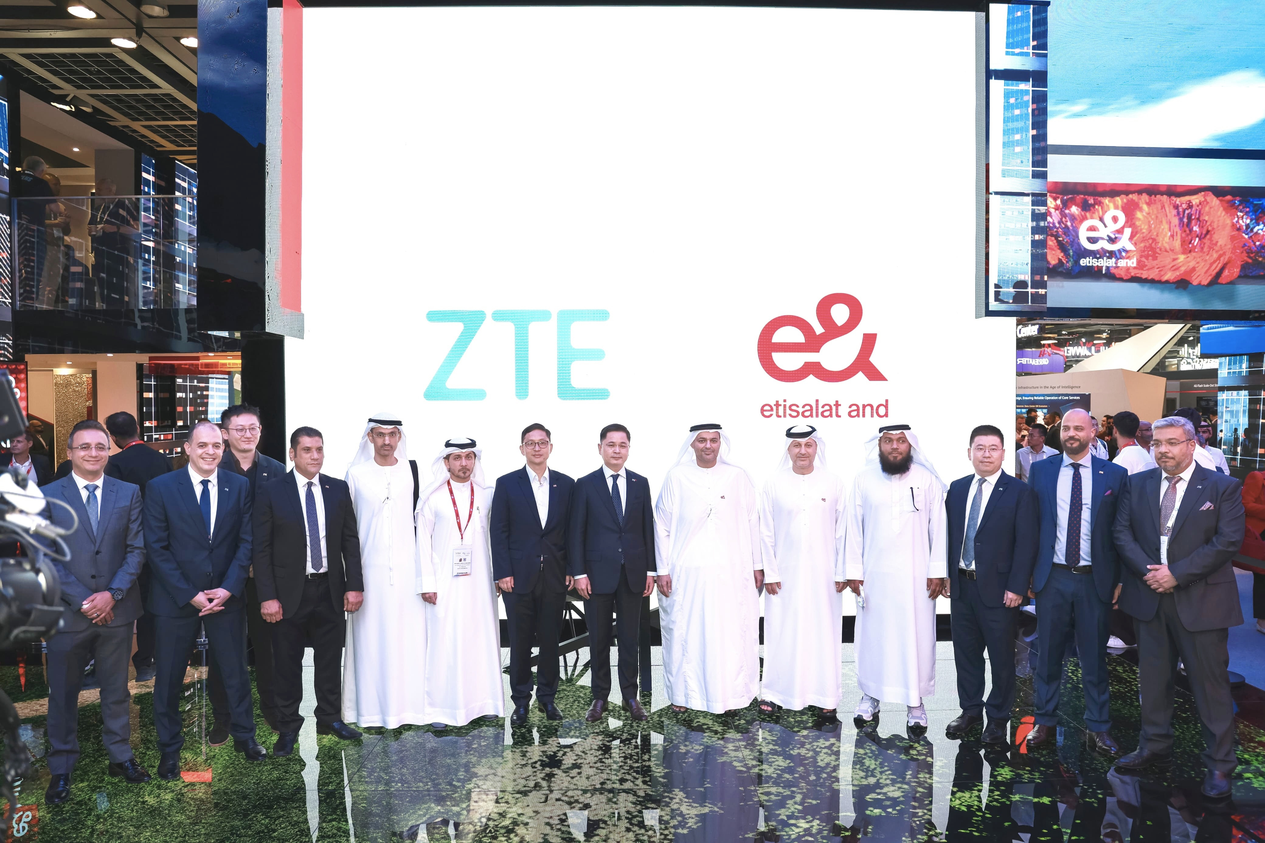 e& and ZTE sign MOU to drive innovation in digital transformation